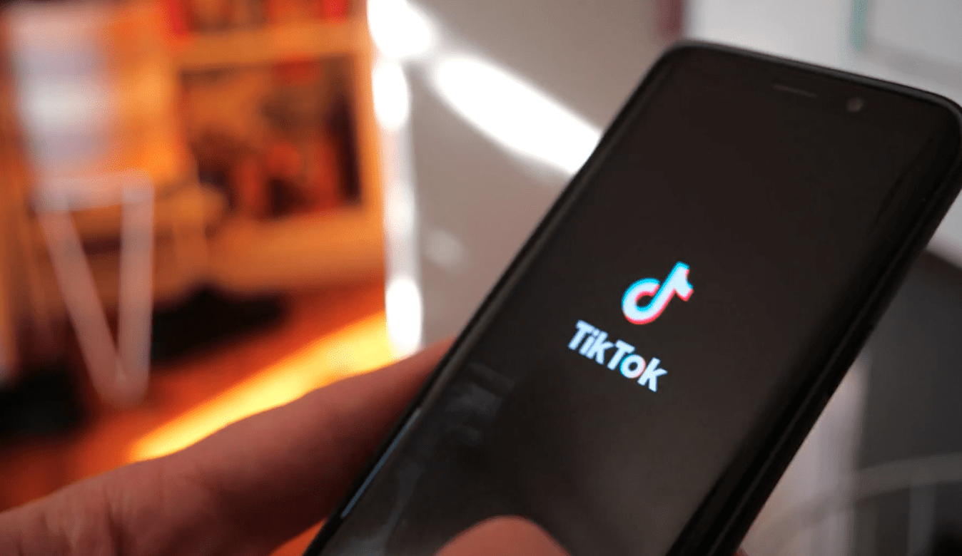 How to create a green screen video on TikTok - Storyblocks